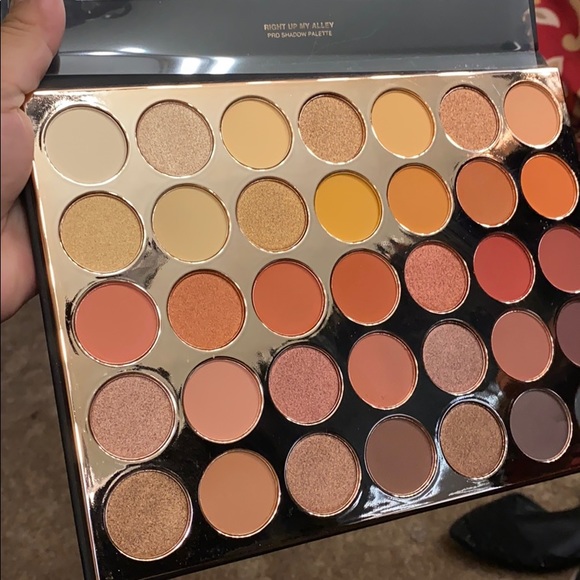 Makeup | Maquillaje | Poshmark